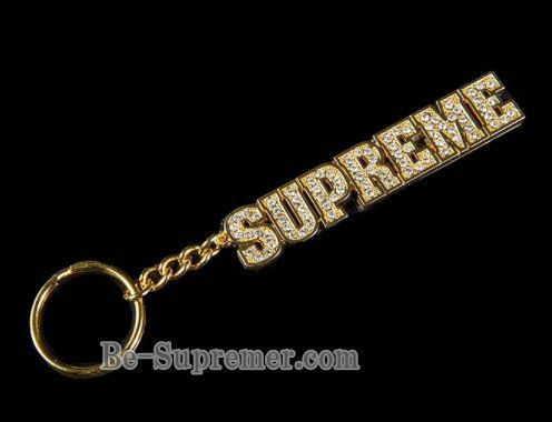 新品 Supreme シュプリーム ブランドロゴ パフィー キーチェーン 新品 Supreme シュプリーム ブランドロゴ パフィー キーチェーン